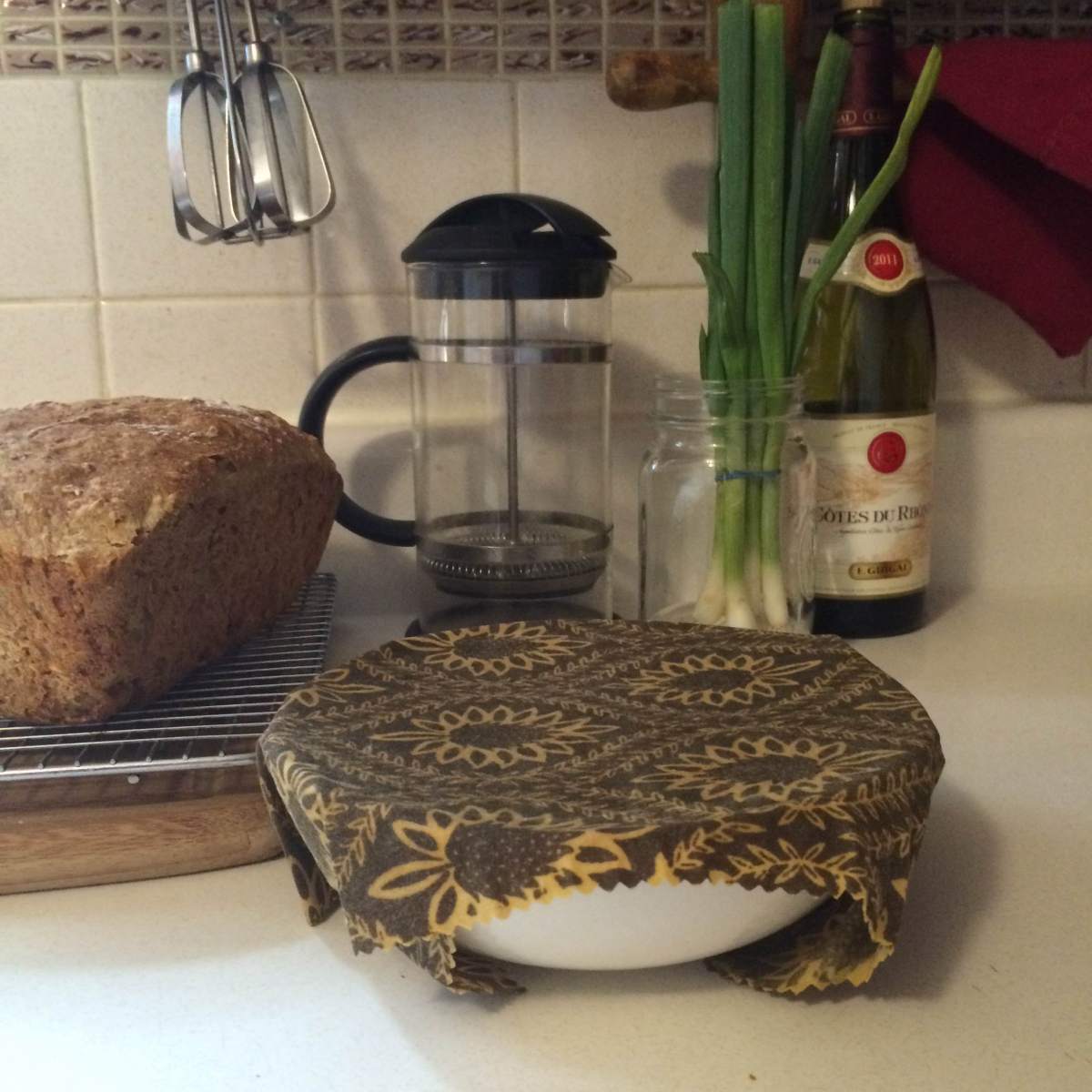 Make Your Own Reusable Food Wrap | themotherboards